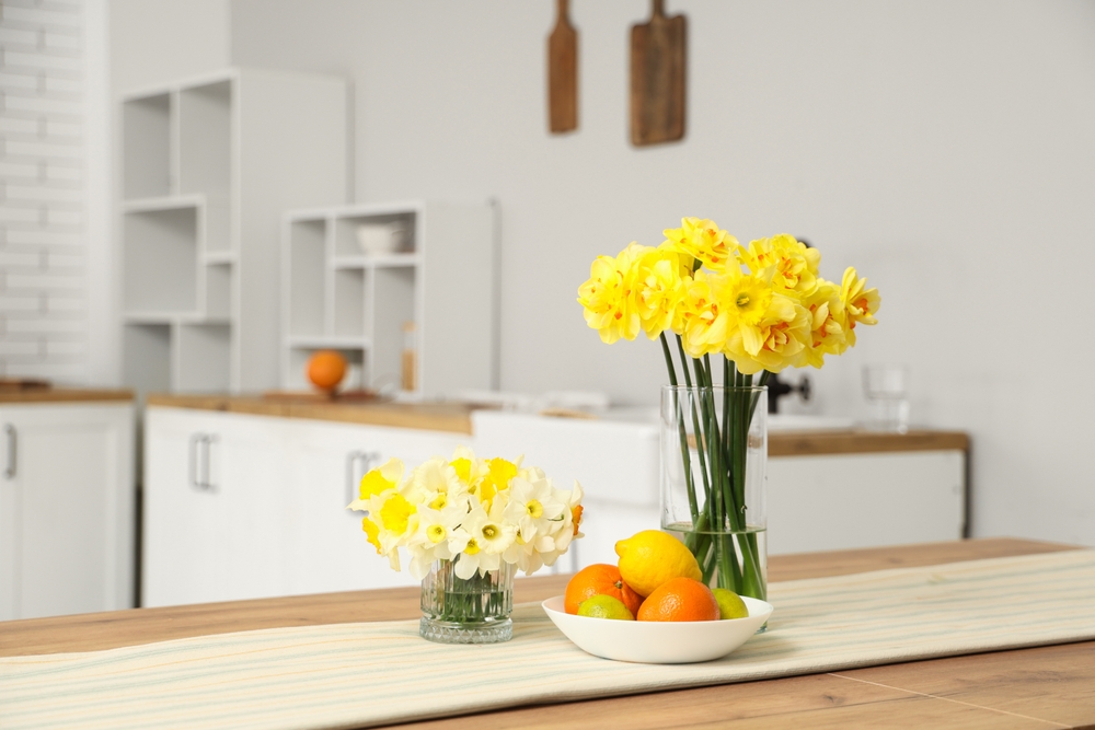 Spring Cleaning Checklist for a Sparkling, Like-New Kitchen | Kitchen ...